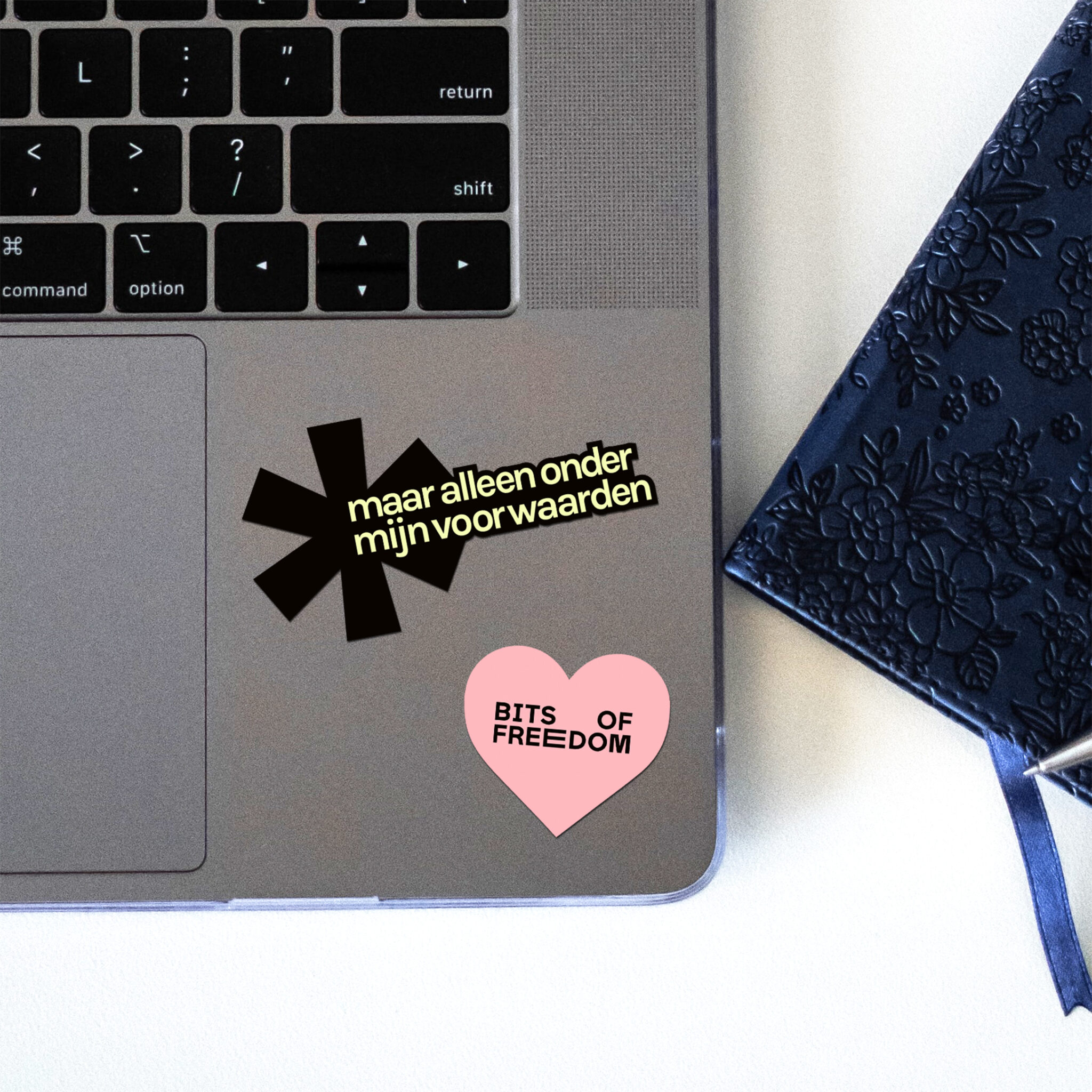 i ♥ technologie stickerset – Bits of Freedom